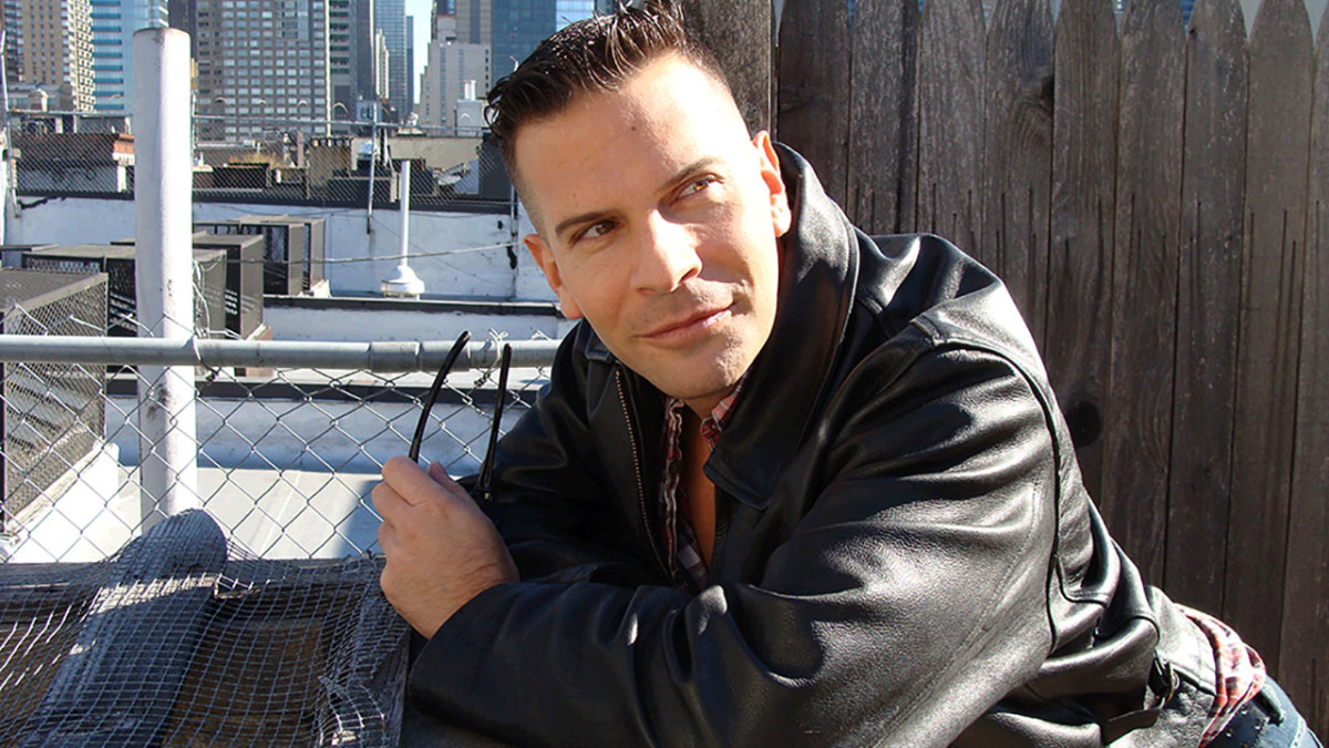 Gay stand-up comedian to perform at Quinnipiac University April 17 to ...